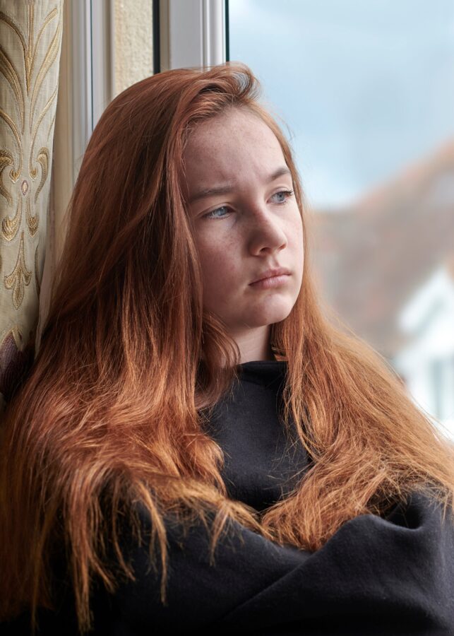 Why Do People Cut Themselves and Cause Self-Injury? | Montare